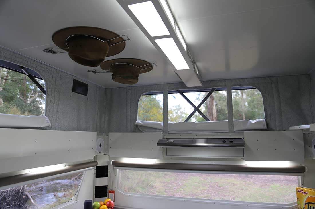 topaz-interior-appointments-15 - TRACK TRAILER