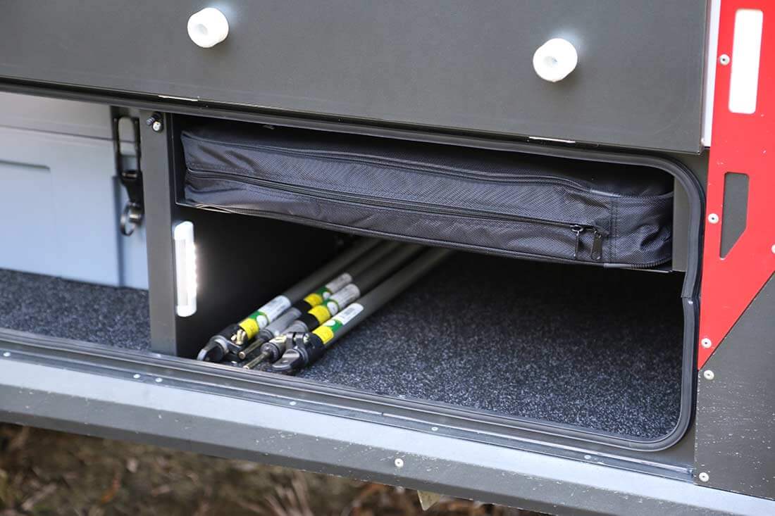 topaz-interior-appointments-36 - TRACK TRAILER