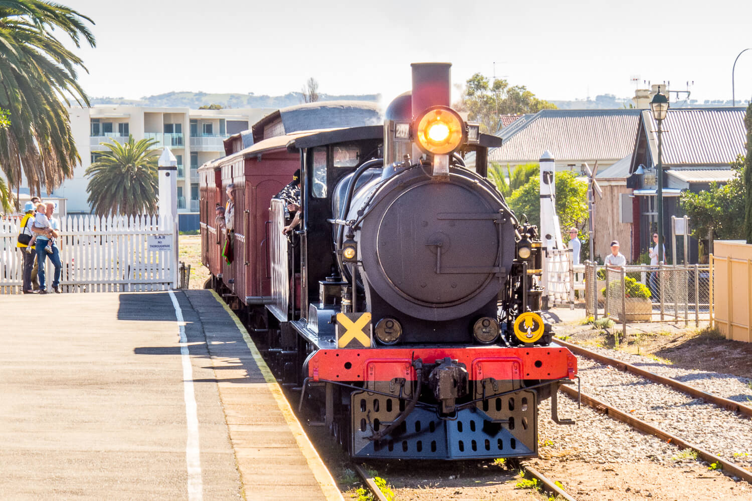 The Cockle Train - TRACK TRAILER