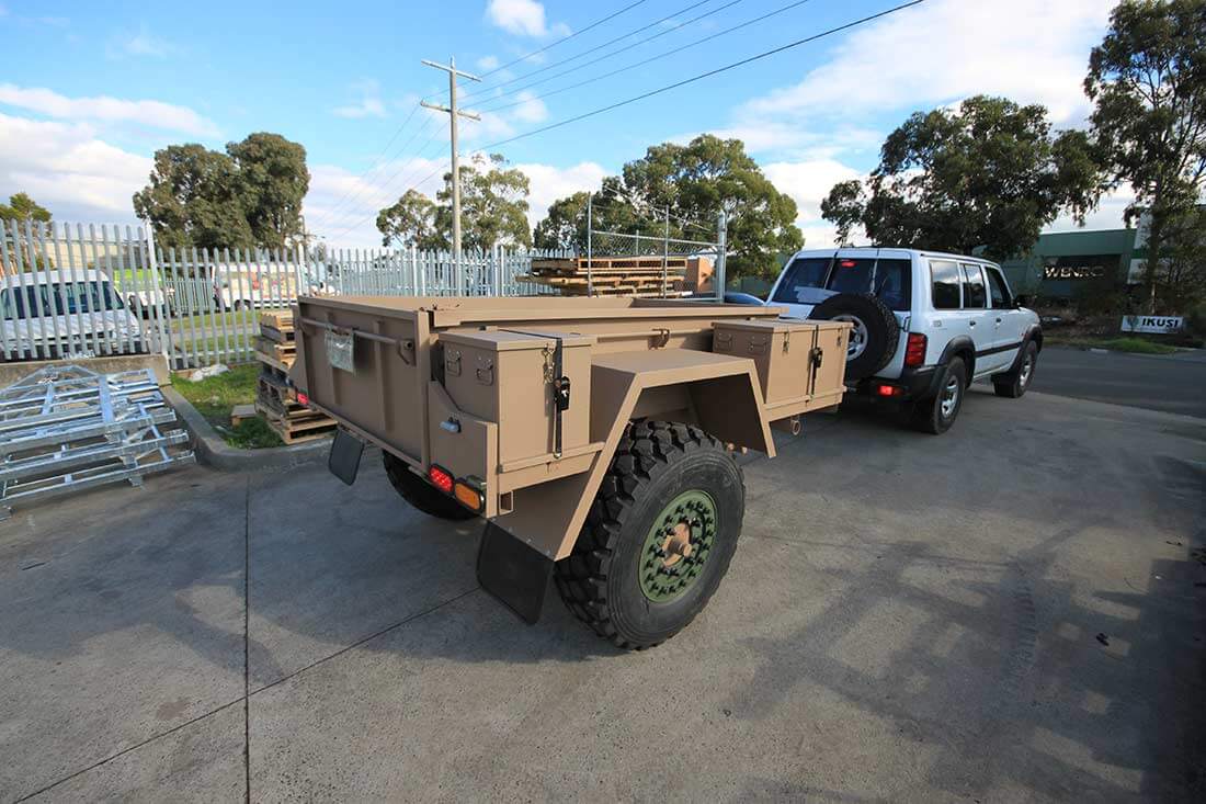 Hawkie (8) - TRACK TRAILER