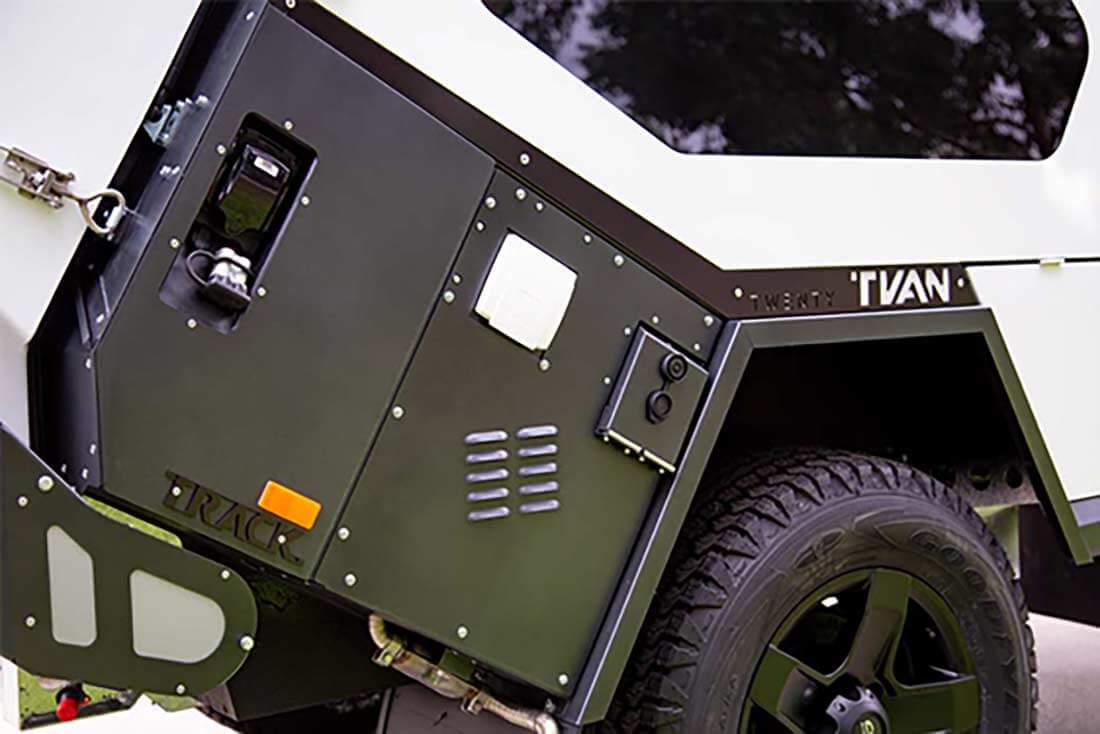 Tvan-Zenith-(15) - TRACK TRAILER