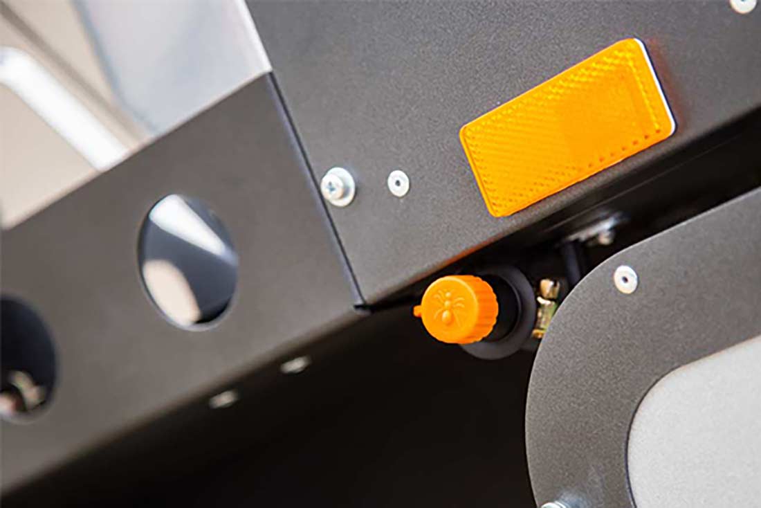 Tvan-Zenith-(2) - TRACK TRAILER