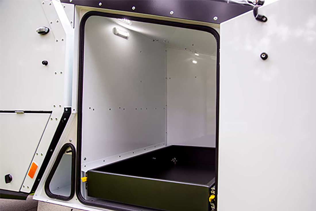 Tvan-Zenith-(34) - TRACK TRAILER